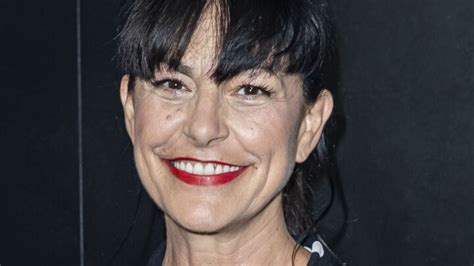 Une Enfance Avec Un Beau Père Incestueux Ma Aussi éloignée De Ma Sœur Lio évoque Les Drames