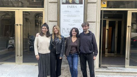 Farra Aterra En El Principal Per A Celebrar La Cultura Com A Punt De
