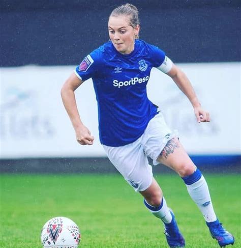 Lucy Graham Biography Wiki Height Age Net Worth And More