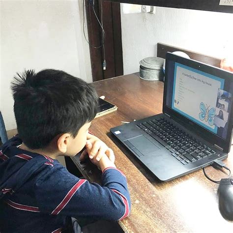 Writing Folder Our Interactive Classes Keep The Students