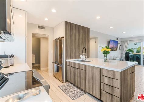13543 Moorpark St 15 Sherman Oaks Ca 91423 For Sale 574000