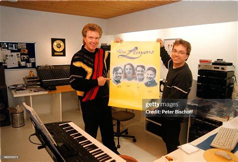 Bernd Hengst Sohn Markus Homestory Musikzimmerkeyboard News