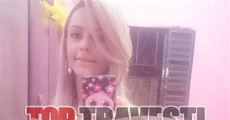 Travestis Dotadas Travesti Dotada Renata Dias Parece Ter O Pau Bem