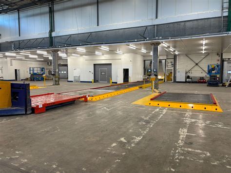 Build Station Efficient Uld Break Down And Assembly