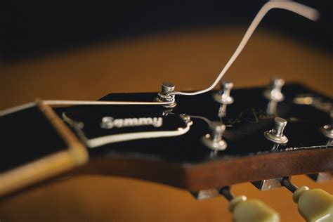 How To Restring Your Electric Guitar The Correct Way Strings Direct