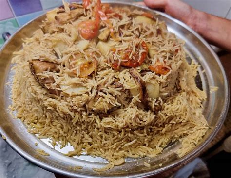 Jordanian Traditional Maklooba Maqluba Upside Down Chicken And Rice