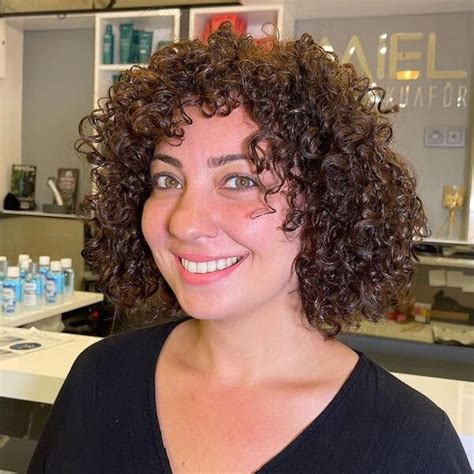 50 Trendy Spiral Perm Ideas for Women in 2022 (with Images)