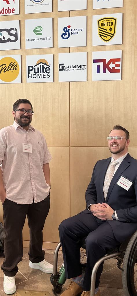 Unmsales Robert Ruiz