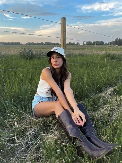 Mikaela Wilson DULCEDO