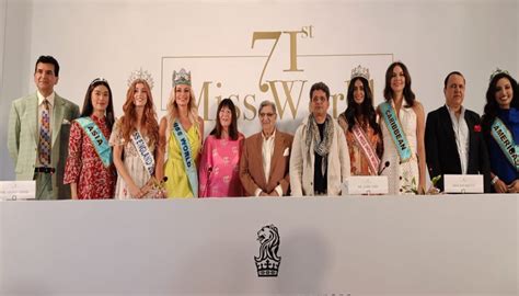 Pune Miss World Karolina Biewelska And Miss India Sini Shetty Visited