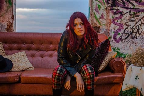 What Is Courtney Hadwins Net Worth Album And Ticket Sales