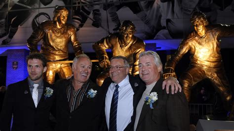 Sabres Unveil Statue Honoring French Connection