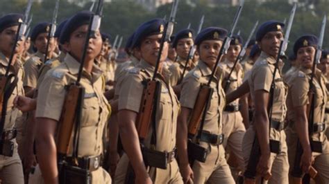 Indian Police Uniform Why Khaki Color Was Chosen For Indian Police