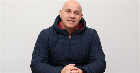 Srčni Lev In Mlada Zarja Dobrodelna Komedija Zbeži Stran Do žene Svet24 Si