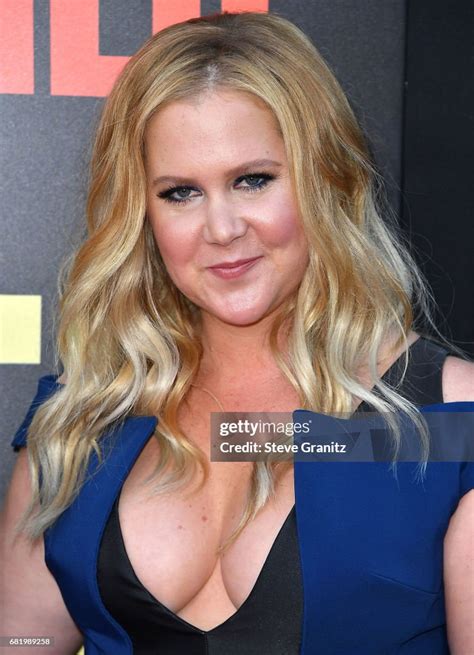 Amy Schumer Arrives At The Premiere Of 20th Century Foxs Snatched