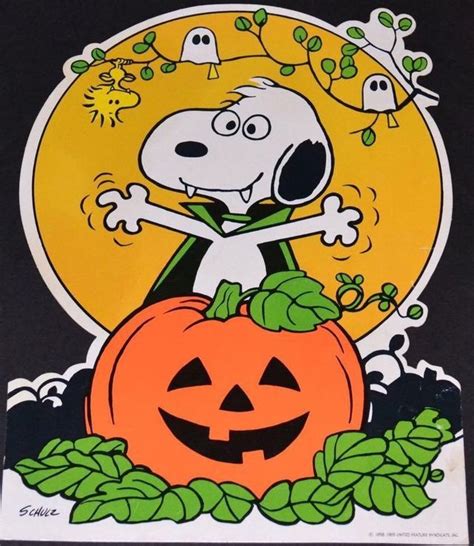 Pin By Ampm On Peanuts Snoopy Snoopy Halloween Snoopy Wallpaper Snoopy