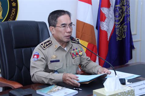 ឯកឧត្ដម នាយឧត្តមសេនីយ៍ គៀត ច័ន្ទថារិទ្ធ អគ្គនាយក នៃអគ្គនាយកដ្ឋានអន្តោប្រវេសន៍