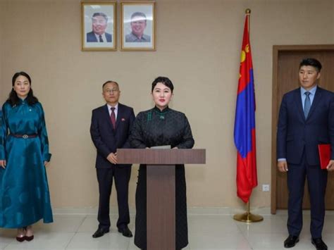 Б Батцэцэг Бүгд Найрамдах Ардчилсан Солонгос Ард Улс байгуулагдсаны 75 жилийн ойн арга хэмжээнд