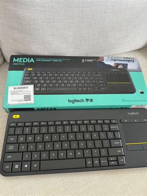 Logitech Wireless Keyboard K400 Plus Computers And Tech Parts And Accessories Computer Keyboard