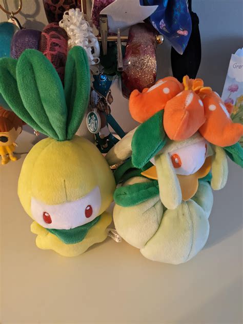 Shiny Eevee Plush R Pokeplush