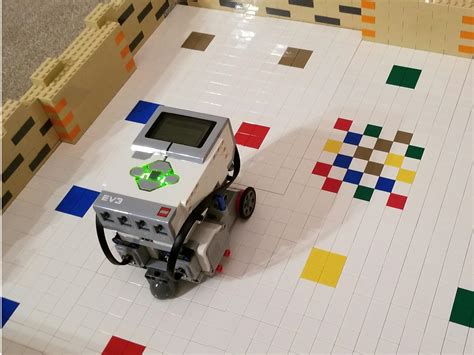 Dwr An Alexa Voice Enabled Maze Solving Lego Robot