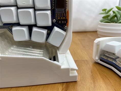 Corne Keyboard Portable Case By Dinobot Download Free Stl Model