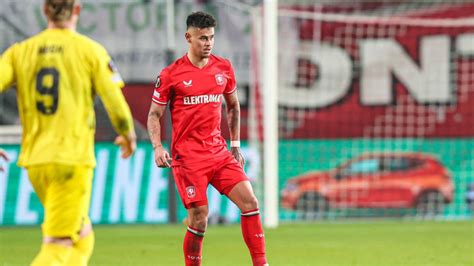 Soal Nasib Mees Hilgers Direktur Teknik Fc Twente Belum Ada Yang