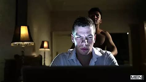 Twinkpop ダーク・ケイバーがトレバー・スペードと彼のbfサム・ノースマンの退屈な性生活の解決策になった Xhamster