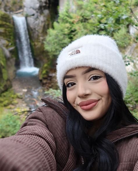 𝐒𝐎𝐅𝐈𝐀 🍂☀️🏔️🍁🌲 A Taurus Doing Taurus Things Instagram