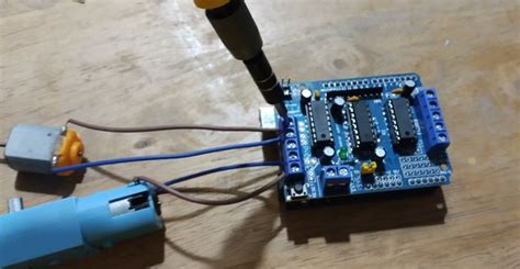 how to control dc motors with arduino iot tech trends