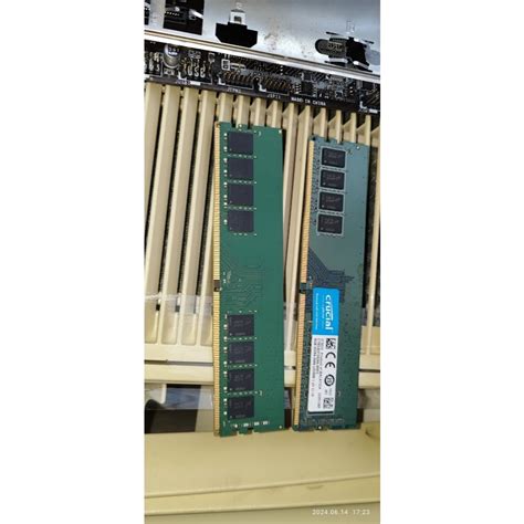 Ddr4 2666 2400 16g 美光 2666 單面 剩下左邊那一張沒貼紙 蝦皮購物