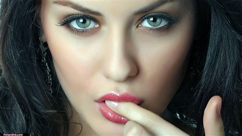 Free Latest Wallpapers Pictures Download Widescreen
