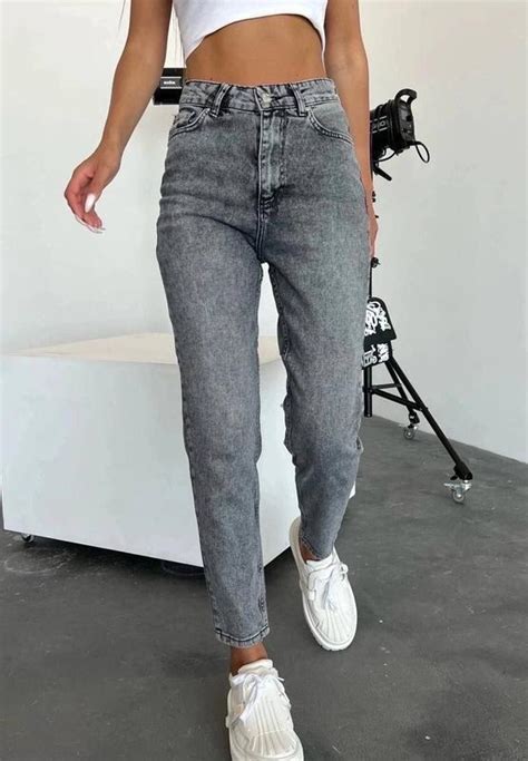 Джинси мом — ціна 780 грн у каталозі Джинси Купити жіночі речі за