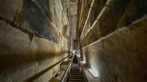 Travel The Great Pyramid In Giza The Only Great Wonder Of The