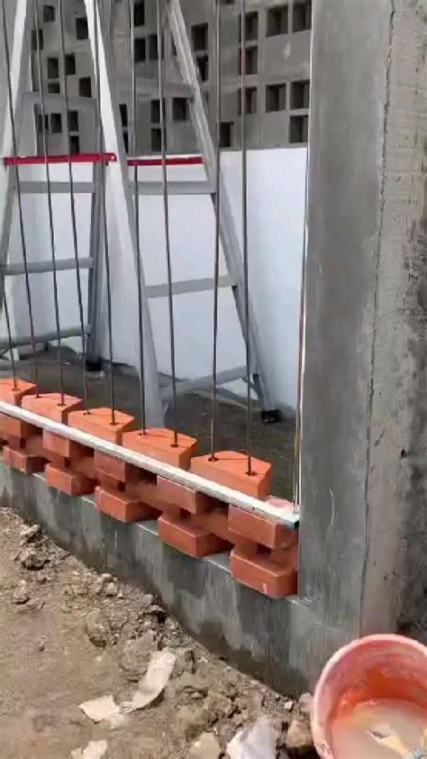 Terracotta Travesium Bata