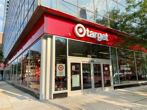 Evolution Of Target Logo Target Logo History Evolution And Colors Code