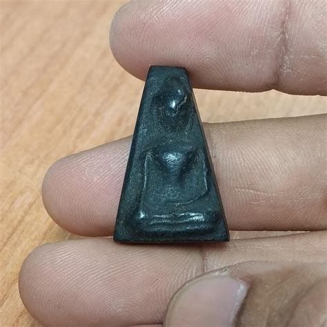 พระผงสุพรรณเนื้อผงใบลานหลวงพ่อกวย Ennxo