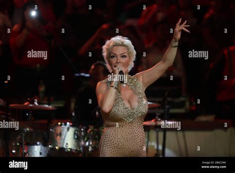 Marisela During Her Concert In The Palenque Of Expogan Sonora 10 May