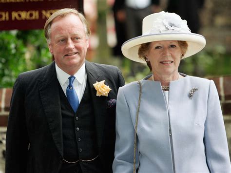 Andrew Parker Bowles Et Sa Compagne Ogfxk