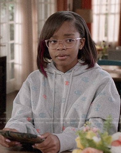 Wornontv Dianes Champion Logo Print Hoodie On Black Ish Marsai