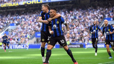 Inter Milan Stays At The Top Ac Milan Is Ready To Do A Coup