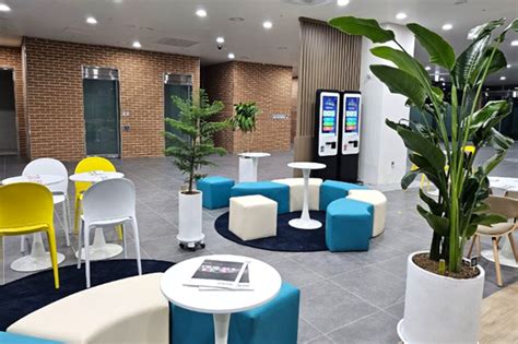 “일하고 싶은 60세 이상 시니어 이곳으로 오세요” 중기이코노미