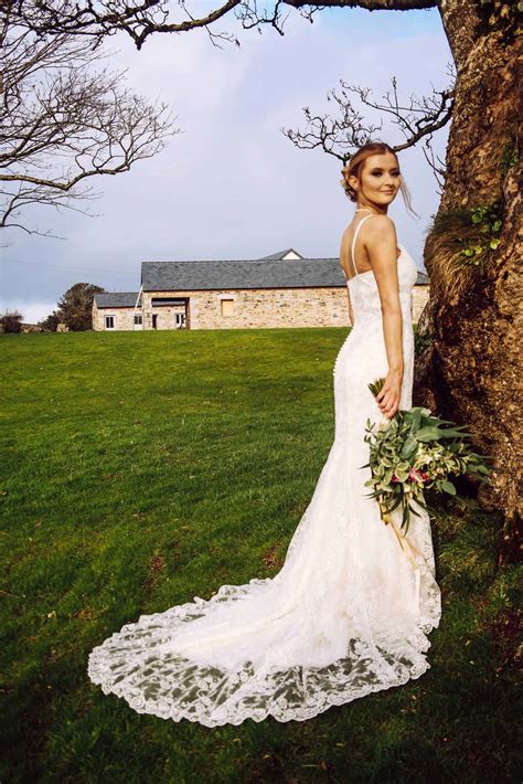Rustic Barn Weddings In Cornwall Avalen Weddings