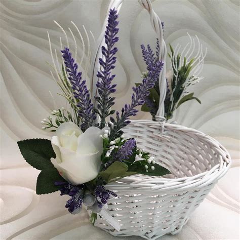 Плетена корзинка для пелюсток продаж купити в Україні весільні кошики та сита від Церковний