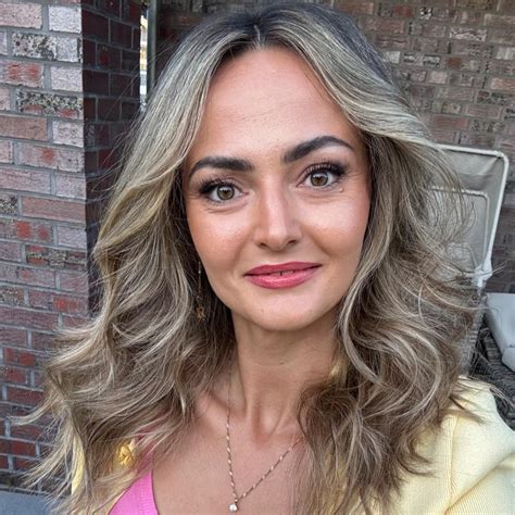 Ein Junge Lernt Nicht Automatisch Frauen Zu Schützen Nur Weil Er