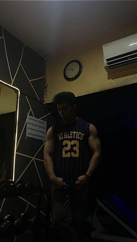 yash 🍁 yash mohite instagram photos and videos