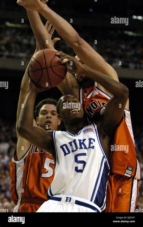Mar 26 2004 Atlanta Ga Usa Dukes Daniel Ewing 5 Tries To Shoot Against Illinois Players
