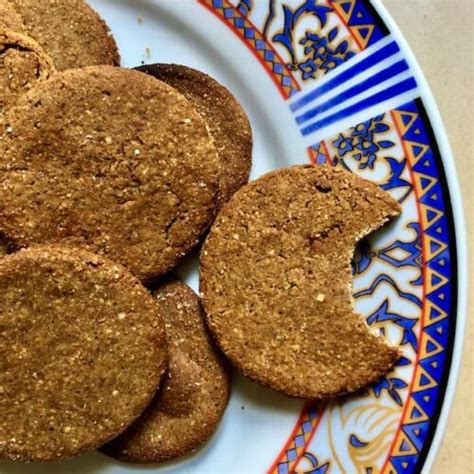 Super Easy Vegan Gingerbread Cookies Without Wheat