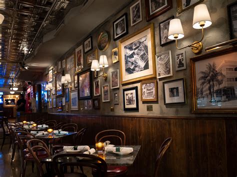 South Beachs News Cafe Reopens In Miami Beach Eater Miami