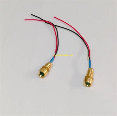 ไฟตาแมว ใช้ได้ทั้ง 12v และ 24v แพคละ 2 ชิ้น หลอดไฟสีเขียว ภัทรแอร์ อะไหล่แอร์รถยนต์ คอมแอร์